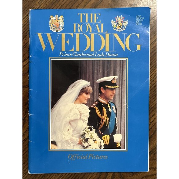 N/A | Other | The Royal Wedding Official Pictures Magazine Book Prince ...